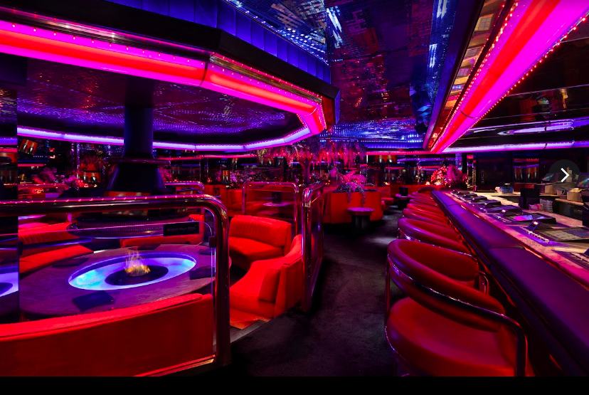 My First Time at the Peppermill (Restaurant Review) - Nolan Dalla